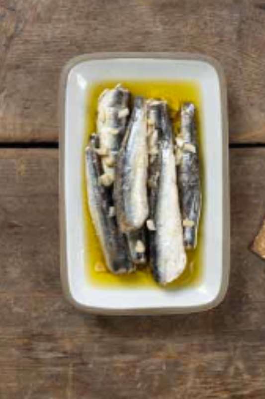 Patagonia Roasted Garlic Spanish White Anchovies